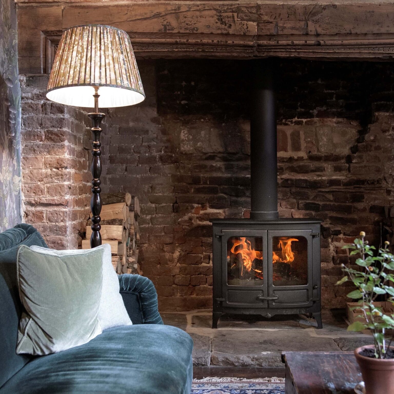 Freestanding Wood Heaters | Freestanding Wood Fireplaces